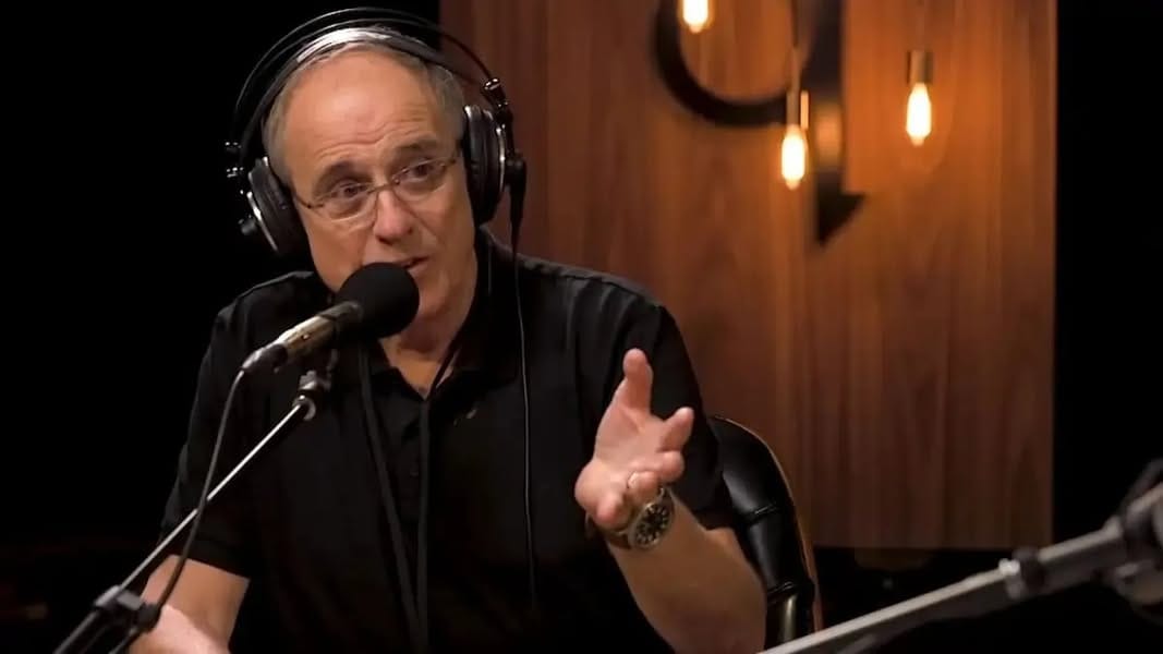 Bob Ezrin Renounces U.S. Citizenship, Returns to Canada Bob Ezrin Renounces U.S. Citizenship, Returns to Canada